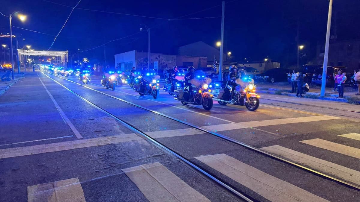 El departamento de policía de Memphis rinde homenaje al oficial ...
